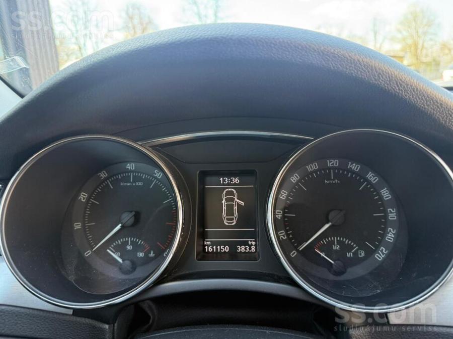 Pelēks Skoda SuperB 2013 Rīga, ar dzinēja tilpumu 1.80 L un nobraukumu 161 tūkst. km par 6900 €, foto 14 vietnē AUTOMOTO.COM.LV