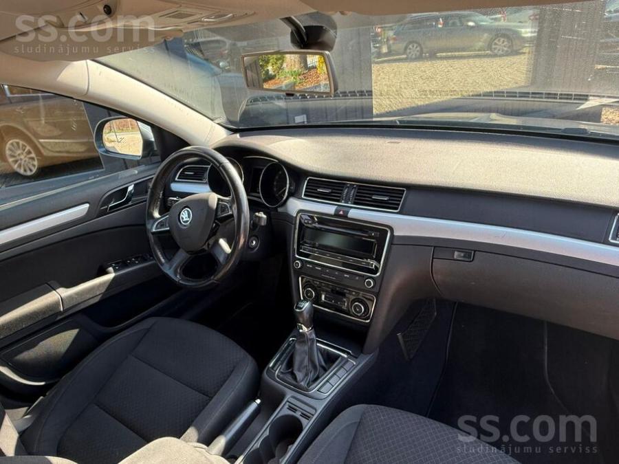 Pelēks Skoda SuperB 2013 Rīga, ar dzinēja tilpumu 1.80 L un nobraukumu 161 tūkst. km par 6900 €, foto 18 vietnē AUTOMOTO.COM.LV