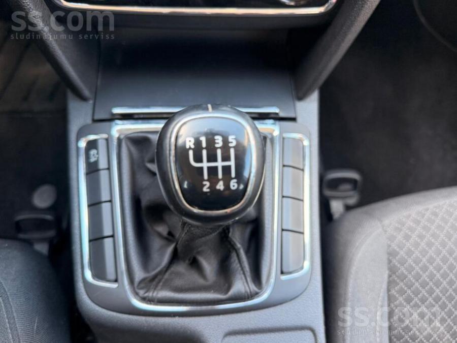 Pelēks Skoda SuperB 2013 Rīga, ar dzinēja tilpumu 1.80 L un nobraukumu 161 tūkst. km par 6900 €, foto 22 vietnē AUTOMOTO.COM.LV