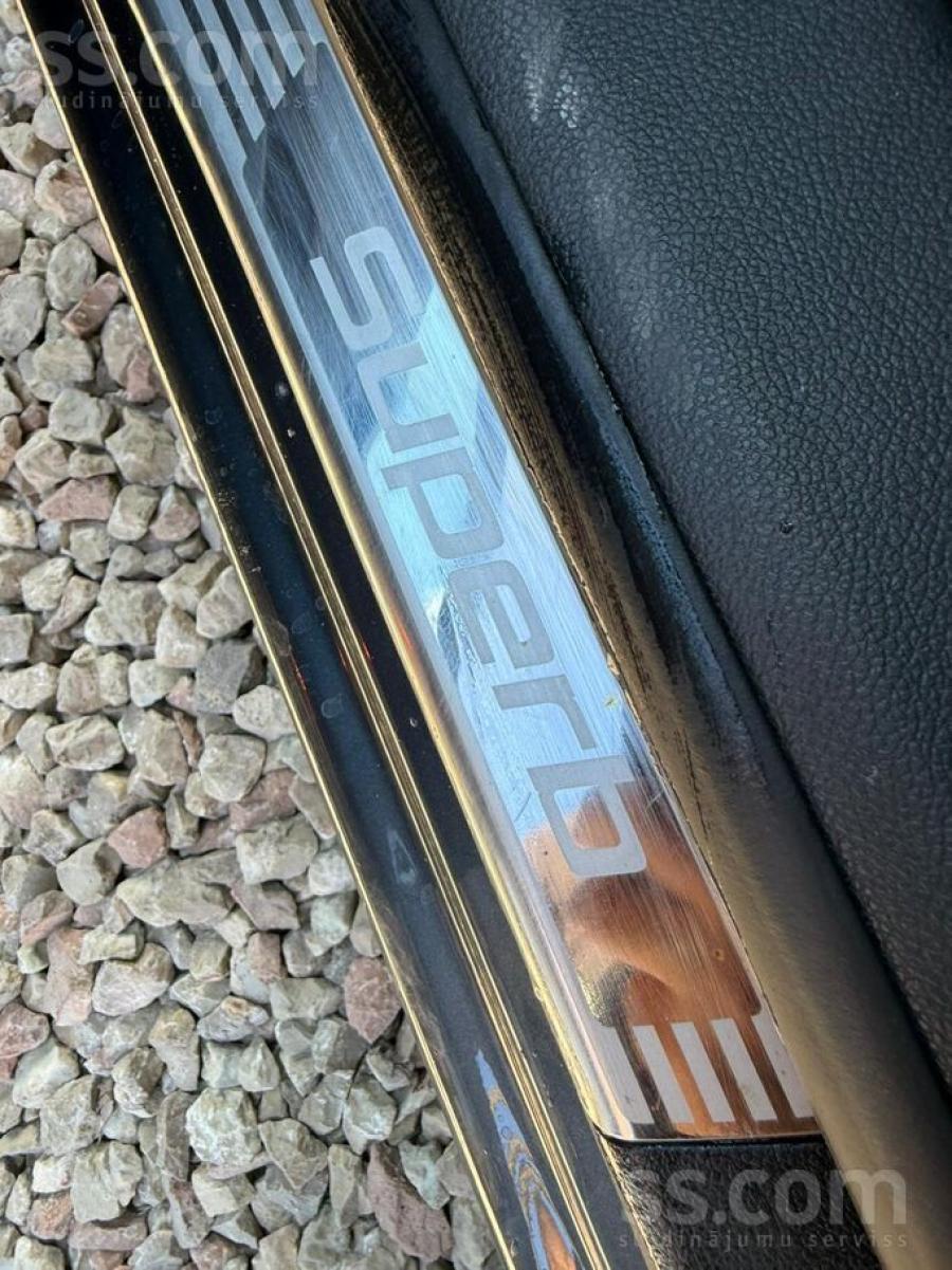 Pelēks Skoda SuperB 2013 Rīga, ar dzinēja tilpumu 1.80 L un nobraukumu 161 tūkst. km par 6900 €, foto 24 vietnē AUTOMOTO.COM.LV