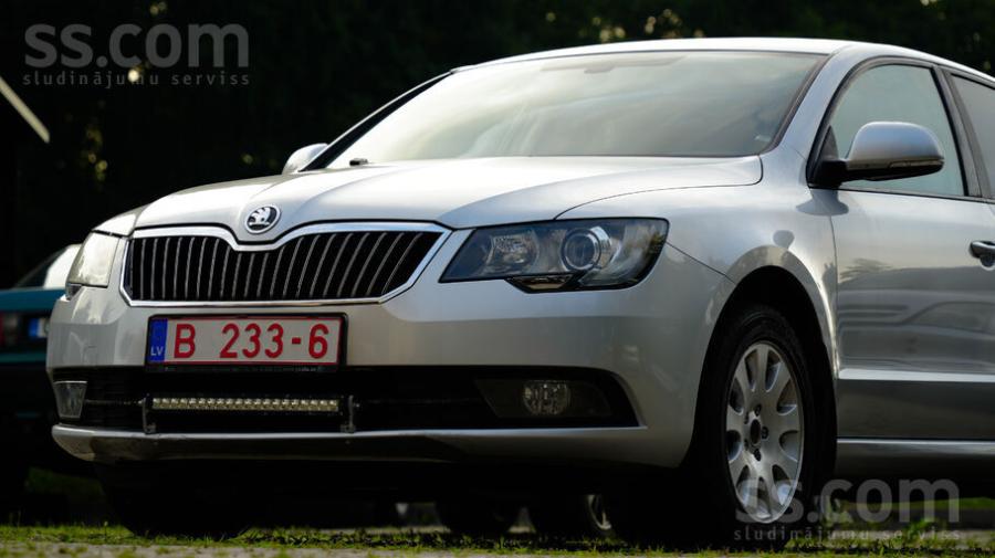 Grey Skoda SuperB 2014 in Riga, with an engine capacity of 1.60 L and mileage of 250 thousand km for 6699 €, photo 3 on AUTOMOTO.COM.LV