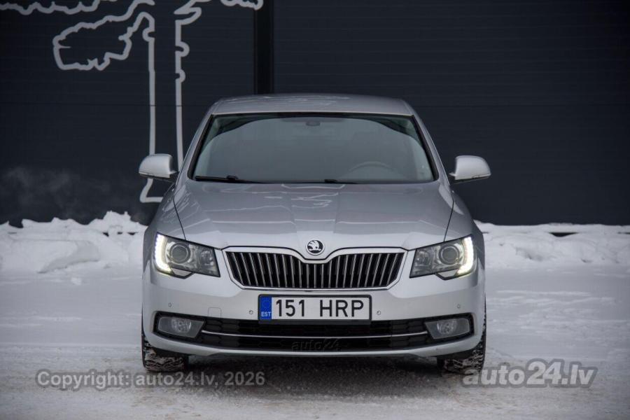 Pelēks Skoda SuperB 2014 Pērnava, ar dzinēja tilpumu 2.00 L un nobraukumu 217 tūkst. km par 8500 €, foto 3 vietnē AUTOMOTO.COM.LV