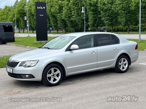 Pelēks Skoda SuperB 2014 Narva, ar dzinēja tilpumu 1.60 L un nobraukumu 362 tūkst. km par 4499 €, foto 1 vietnē AUTOMOTO.COM.LV