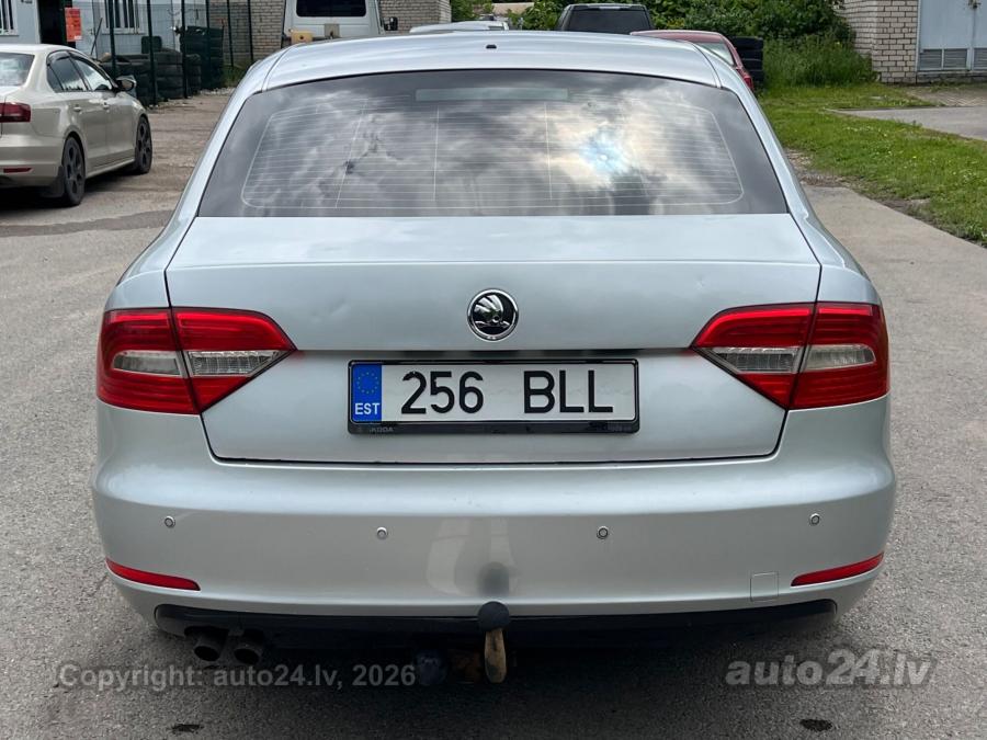 Pelēks Skoda SuperB 2014 Narva, ar dzinēja tilpumu 1.60 L un nobraukumu 362 tūkst. km par 4499 €, foto 5 vietnē AUTOMOTO.COM.LV