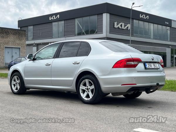 Pelēks Skoda SuperB 2014 Narva, ar dzinēja tilpumu 1.60 L un nobraukumu 362 tūkst. km par 4499 €, foto 7 vietnē AUTOMOTO.COM.LV