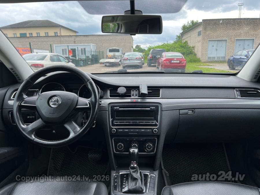Pelēks Skoda SuperB 2014 Narva, ar dzinēja tilpumu 1.60 L un nobraukumu 362 tūkst. km par 4499 €, foto 11 vietnē AUTOMOTO.COM.LV