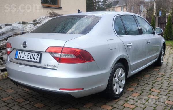 Grey Skoda SuperB 2014 in Riga, with an engine capacity of 1.60 L and mileage of 135 thousand km for 5200 €, photo 3 on AUTOMOTO.COM.LV