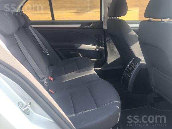 Grey Skoda SuperB 2014 in Riga, with an engine capacity of 1.60 L and mileage of 135 thousand km for 5200 €, photo 8 on AUTOMOTO.COM.LV