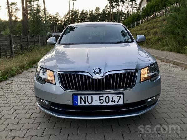 Grey Skoda SuperB 2014 in Riga, with an engine capacity of 1.60 L and mileage of 136 thousand km for 6900 €, photo 2 on AUTOMOTO.COM.LV