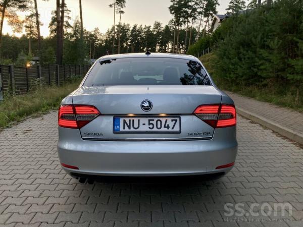 Grey Skoda SuperB 2014 in Riga, with an engine capacity of 1.60 L and mileage of 136 thousand km for 6900 €, photo 5 on AUTOMOTO.COM.LV