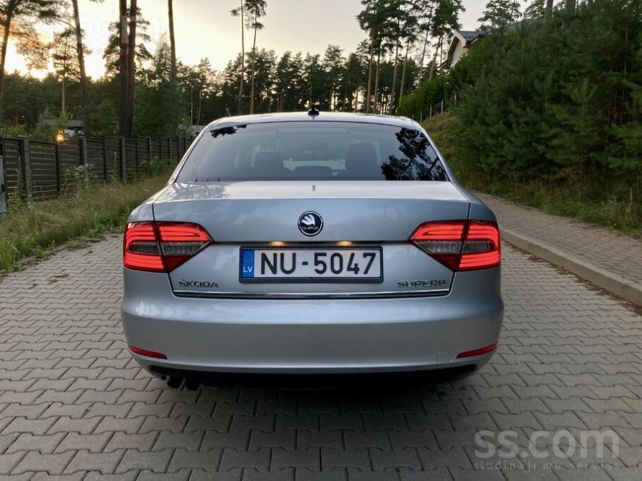 Pelēks Skoda SuperB 2014 Rīga, ar dzinēja tilpumu 1.60 L un nobraukumu 136 tūkst. km par 6900 €, foto 6 vietnē AUTOMOTO.COM.LV