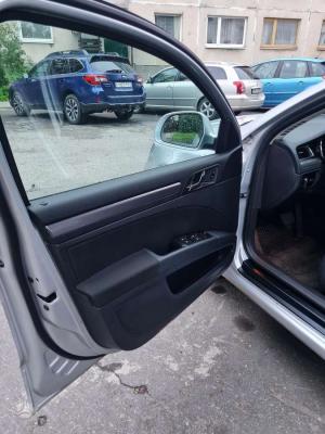 Grey Skoda SuperB 2014 in Vilnius, with an engine capacity of 1.60 L and mileage of 224 thousand km for 3500 €, photo 10 on AUTOMOTO.COM.LV