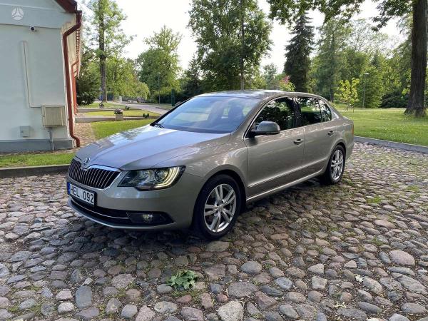 Pelēks Skoda SuperB 2014 Kauņa, ar dzinēja tilpumu 1.80 L un nobraukumu 227 tūkst. km par 4200 €, foto 1 vietnē AUTOMOTO.COM.LV