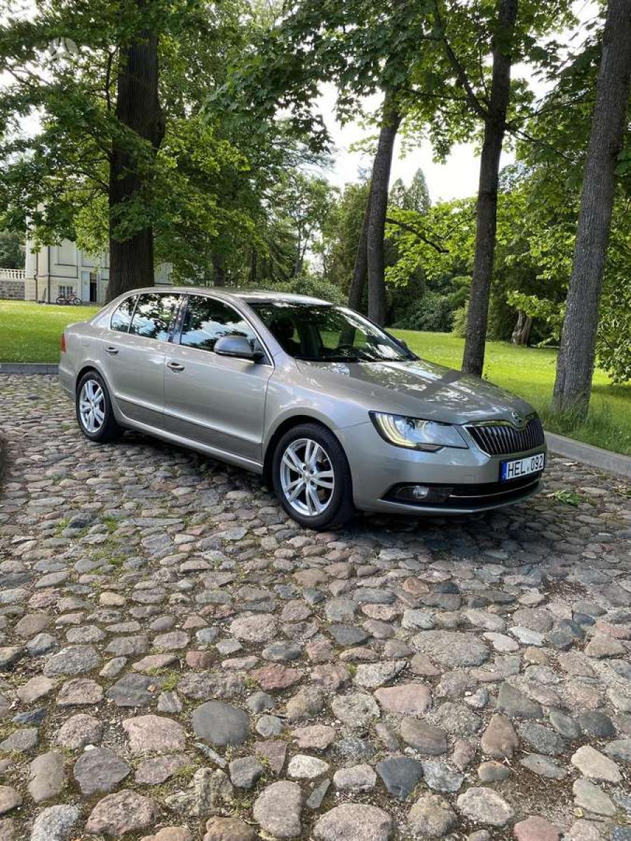 Grey Skoda SuperB 2014 in Kaunas, with an engine capacity of 1.80 L and mileage of 227 thousand km for 4200 €, photo 3 on AUTOMOTO.COM.LV