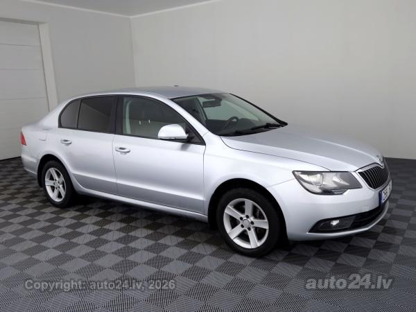 Grey Skoda SuperB 2014 in Tallinn, with an engine capacity of 1.60 L and mileage of 389 thousand km for 3799 €, photo 1 on AUTOMOTO.COM.LV