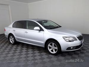 Grey Skoda SuperB 2014 in Tallinn, with an engine capacity of 1.60 L and mileage of 389 thousand km for 3799 €, photo  on AUTOMOTO.COM.LV