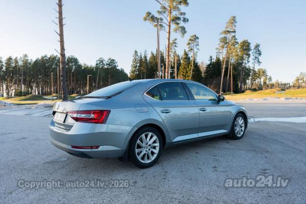 Pelēks Skoda SuperB 2015 Tallina, ar dzinēja tilpumu 2.00 L un nobraukumu 224 tūkst. km par 13450 €, foto 4 vietnē AUTOMOTO.COM.LV