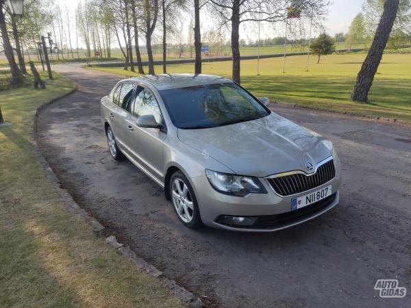 Grey Skoda SuperB 2015 in Radviliskis, with an engine capacity of 1.60 L and mileage of 399 thousand km for 6750 €, photo 1 on AUTOMOTO.COM.LV