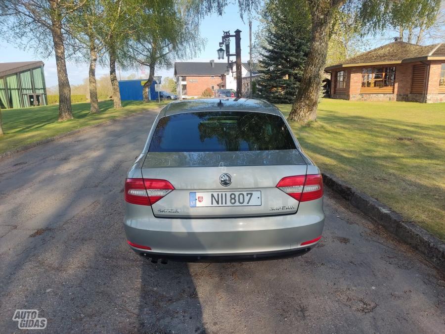 Pelēks Skoda SuperB 2015 Radviliškis, ar dzinēja tilpumu 1.60 L un nobraukumu 399 tūkst. km par 6750 €, foto 7 vietnē AUTOMOTO.COM.LV