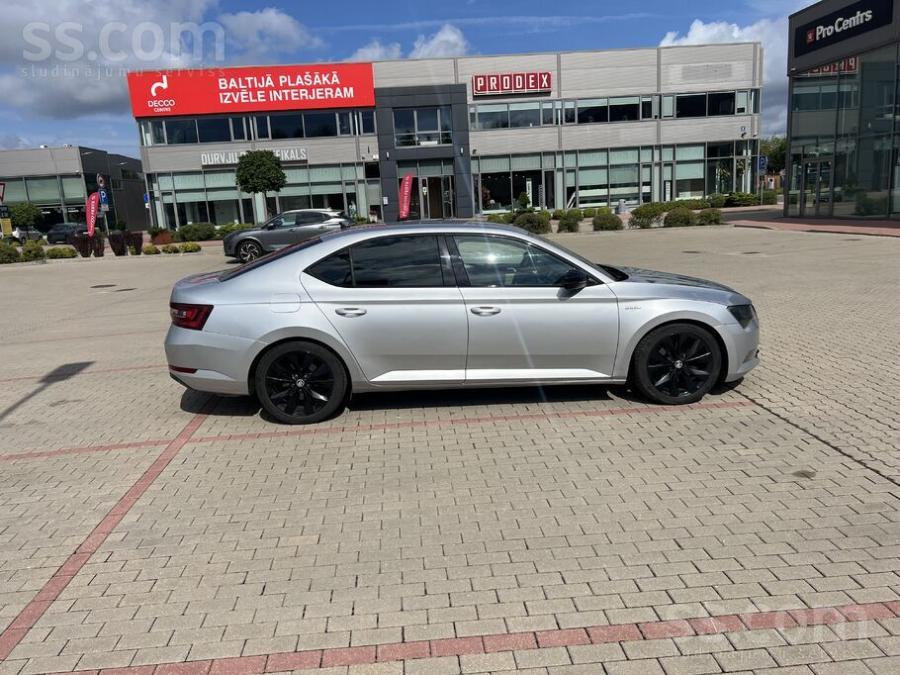 Grey Skoda SuperB 2015 in Riga, with an engine capacity of 2.00 L and mileage of 164 thousand km for 13000 €, photo 8 on AUTOMOTO.COM.LV