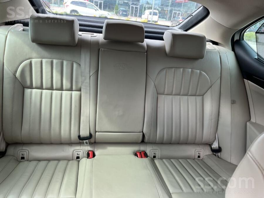 Grey Skoda SuperB 2015 in Riga, with an engine capacity of 2.00 L and mileage of 164 thousand km for 13000 €, photo 25 on AUTOMOTO.COM.LV