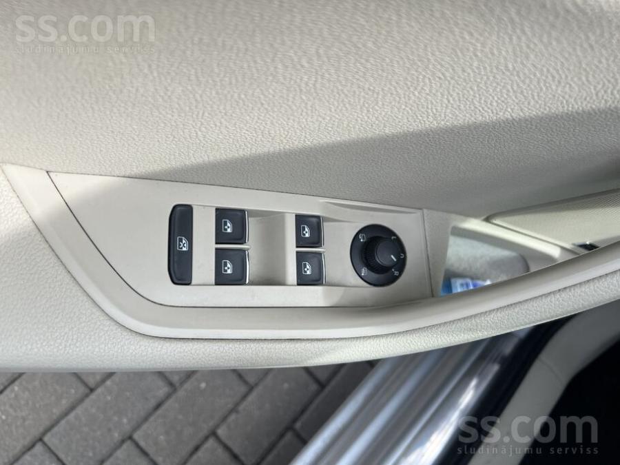 Grey Skoda SuperB 2015 in Riga, with an engine capacity of 2.00 L and mileage of 164 thousand km for 13000 €, photo 31 on AUTOMOTO.COM.LV