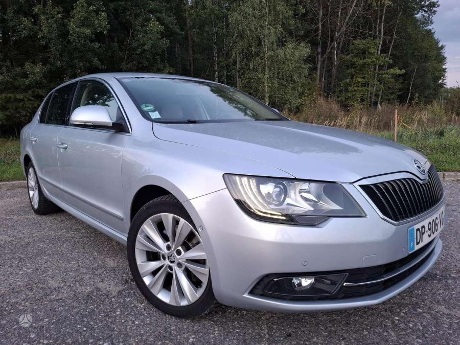Pelēks Skoda SuperB 2015 Kauņa, ar dzinēja tilpumu 1.98 L un nobraukumu 300 tūkst. km par 6750 €, foto 1 vietnē AUTOMOTO.COM.LV