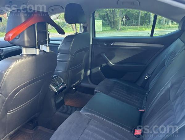 Grey Skoda SuperB 2015 in Riga, with an engine capacity of 2.00 L and mileage of 232 thousand km for 13700 €, photo 8 on AUTOMOTO.COM.LV