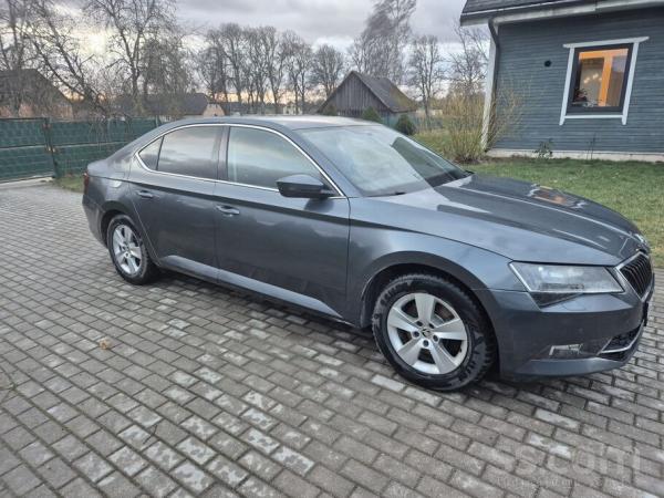 Grey Skoda SuperB 2016 in Ogre, with an engine capacity of 2.00 L and mileage of 215 thousand km for 10200 €, photo 2 on AUTOMOTO.COM.LV