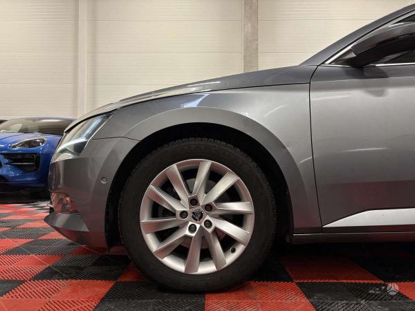 Grey Skoda SuperB 2016 in Vilnius, with an engine capacity of 1.60 L and mileage of 182 thousand km for 14990 €, photo 9 on AUTOMOTO.COM.LV