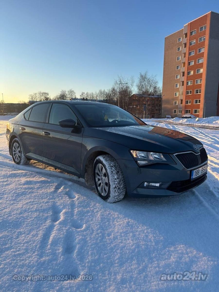 Pelēks Skoda SuperB 2016 Tallina, ar dzinēja tilpumu 2.00 L un nobraukumu 157 tūkst. km par 14900 €, foto 2 vietnē AUTOMOTO.COM.LV