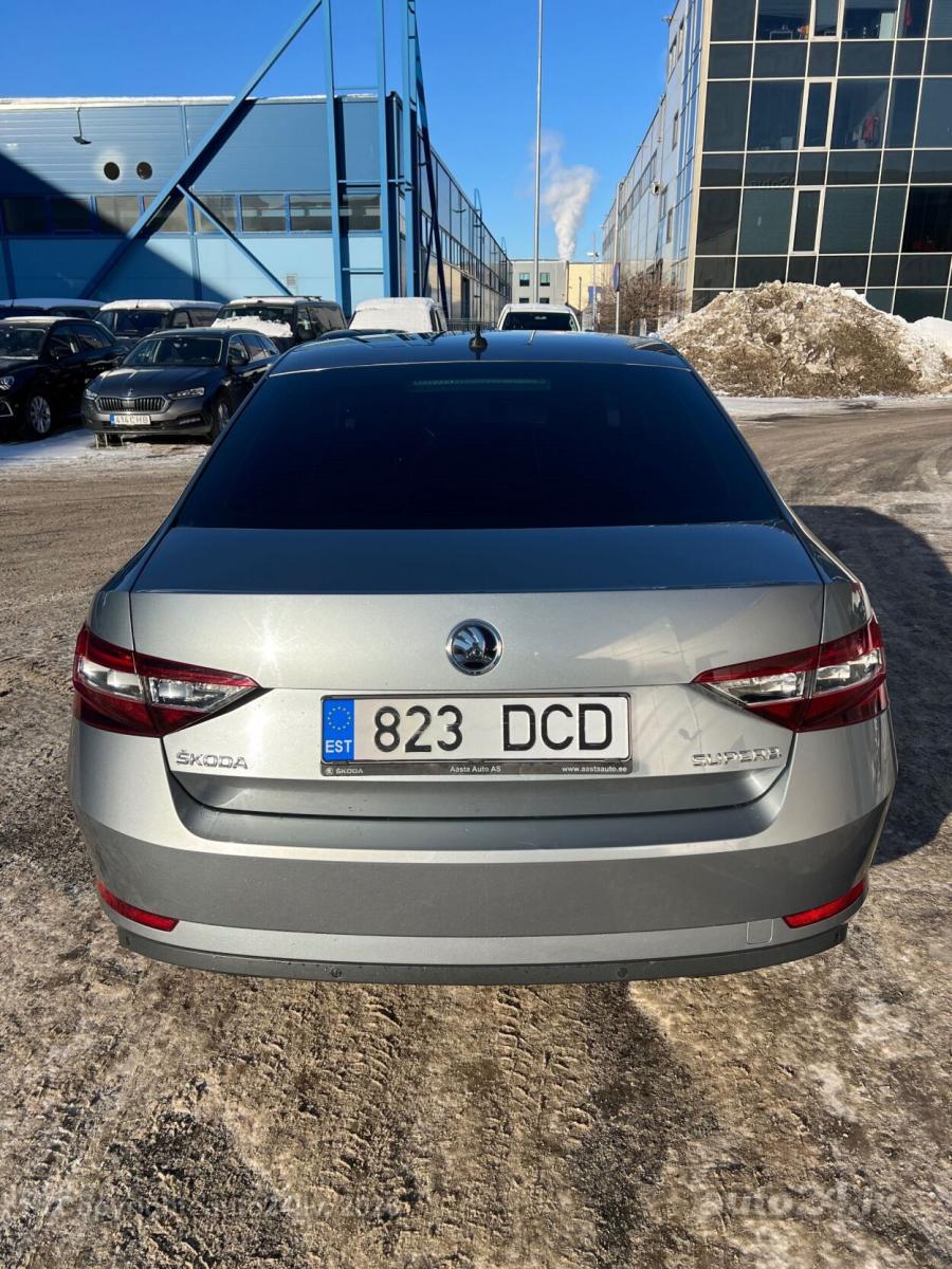 Pelēks Skoda SuperB 2016 Tallina, ar dzinēja tilpumu 1.80 L un nobraukumu 179 tūkst. km par 12500 €, foto 4 vietnē AUTOMOTO.COM.LV