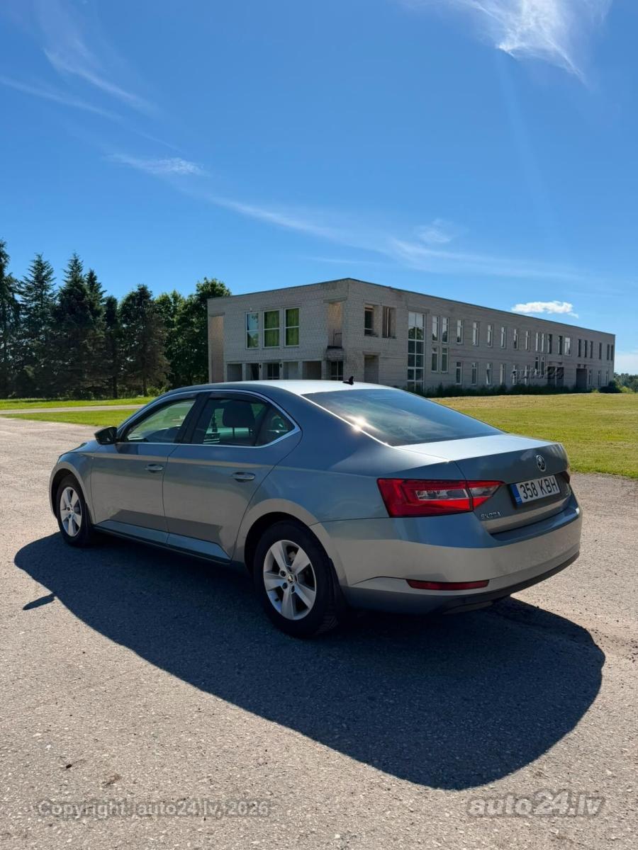 Pelēks Skoda SuperB 2016 Paide, ar dzinēja tilpumu 2.00 L un nobraukumu 192 tūkst. km par 13999 €, foto 4 vietnē AUTOMOTO.COM.LV
