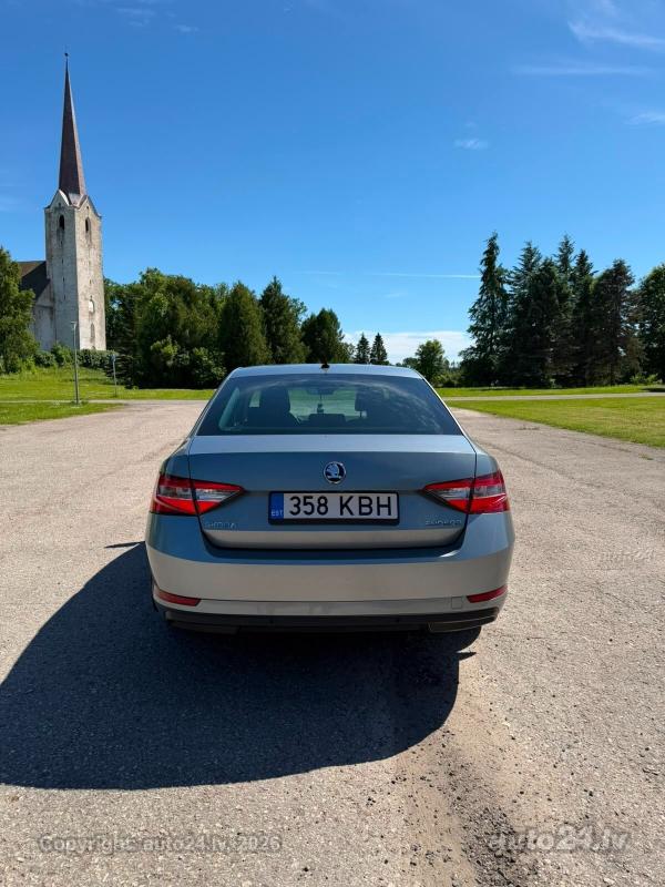 Grey Skoda SuperB 2016 in Paide, with an engine capacity of 2.00 L and mileage of 192 thousand km for 13999 €, photo 4 on AUTOMOTO.COM.LV