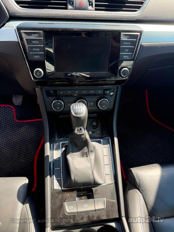 Grey Skoda SuperB 2016 in Paide, with an engine capacity of 2.00 L and mileage of 192 thousand km for 13999 €, photo 8 on AUTOMOTO.COM.LV