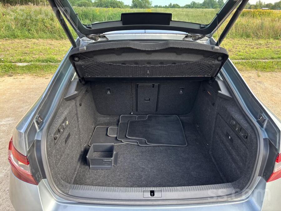 Grey Skoda SuperB 2016 in Riga, with an engine capacity of 2.00 L and mileage of 247 thousand km for 11500 €, photo 9 on AUTOMOTO.COM.LV