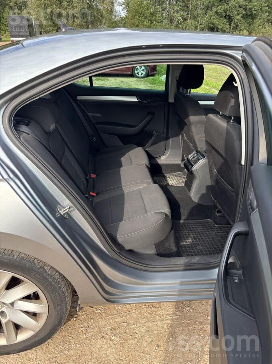 Grey Skoda SuperB 2016 in Riga, with an engine capacity of 2.00 L and mileage of 247 thousand km for 11500 €, photo 15 on AUTOMOTO.COM.LV