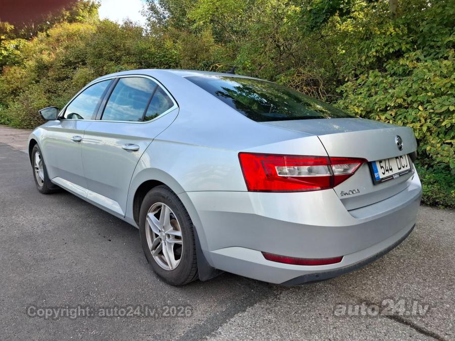 Grey Skoda SuperB 2016 in Tallinn, with an engine capacity of 1.60 L and mileage of 117 thousand km for 12900 €, photo 12 on AUTOMOTO.COM.LV
