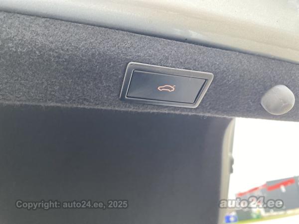 Pelēks Skoda SuperB 2017 Tallina, ar dzinēja tilpumu 1.40 L un nobraukumu 130 tūkst. km par 13200 €, foto 11 vietnē AUTOMOTO.COM.LV