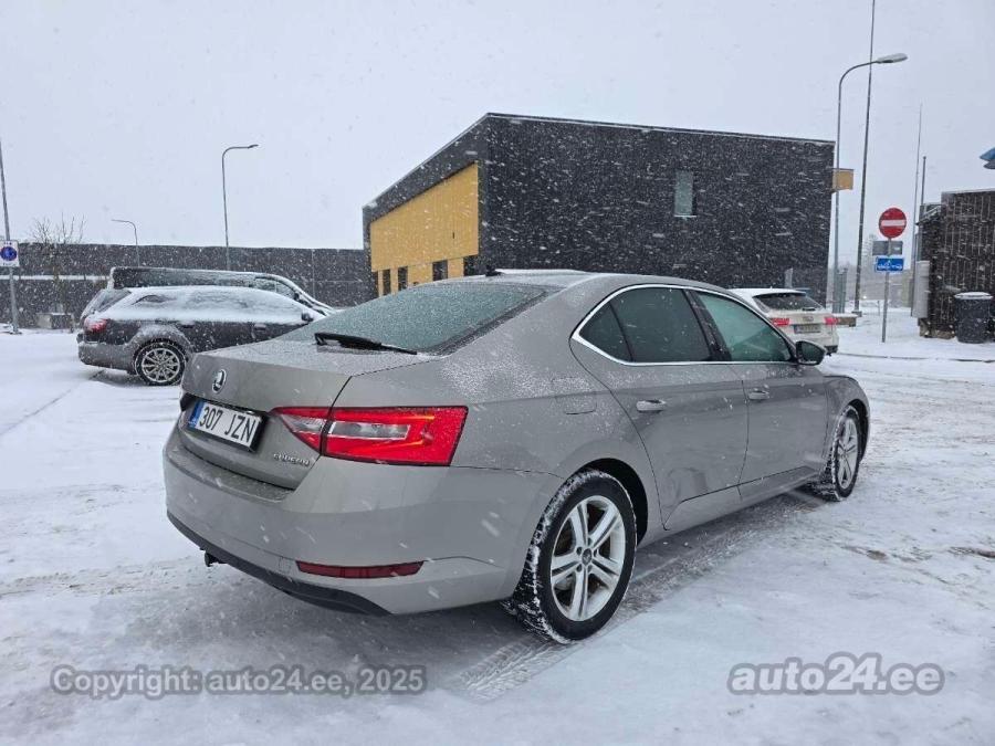 Grey Skoda SuperB 2017 in Tartu, with an engine capacity of 1.60 L and mileage of 299 thousand km for 7700 €, photo 3 on AUTOMOTO.COM.LV