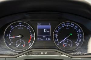 Grey Skoda SuperB 2017 in Johvi, with an engine capacity of 2.00 L and mileage of 183 thousand km for 14000 €, photo 12 on AUTOMOTO.COM.LV