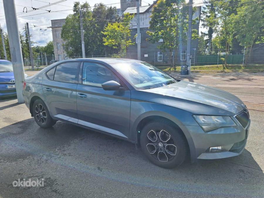 Серый Шкода Суперб 2017 в Таллин, объемом двигателя 2.00 л и пробегом 140 тыс. км за 14000 €, фото 4 на AUTOMOTO.COM.LV