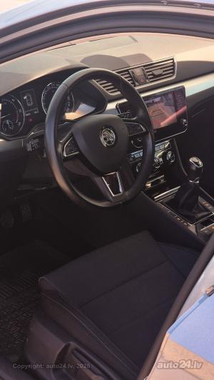 Pelēks Skoda SuperB 2017 Tallina, ar dzinēja tilpumu 2.00 L un nobraukumu 188 tūkst. km par 13000 €, foto 11 vietnē AUTOMOTO.COM.LV