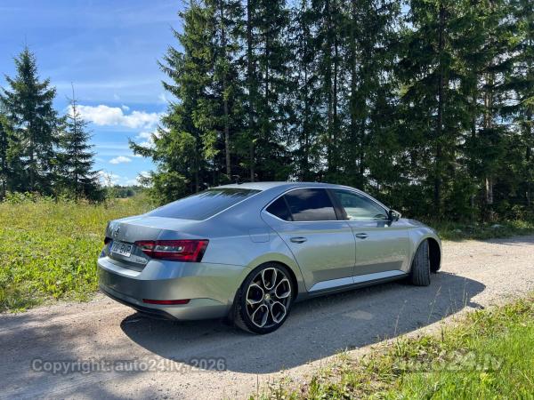 Grey Skoda SuperB 2017 in Tallinn, with an engine capacity of 2.00 L and mileage of 209 thousand km for 13900 €, photo 5 on AUTOMOTO.COM.LV
