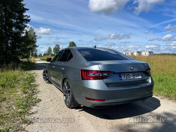 Grey Skoda SuperB 2017 in Tallinn, with an engine capacity of 2.00 L and mileage of 209 thousand km for 13900 €, photo 7 on AUTOMOTO.COM.LV