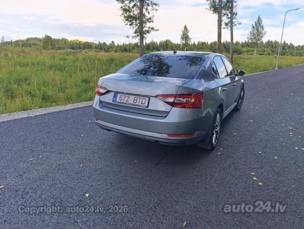 Pelēks Skoda SuperB 2017 Tallina, ar dzinēja tilpumu 2.00 L un nobraukumu 280 tūkst. km par 10500 €, foto 5 vietnē AUTOMOTO.COM.LV
