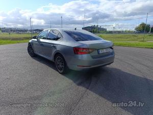 Grey Skoda SuperB 2017 in Tallinn, with an engine capacity of 2.00 L and mileage of 280 thousand km for 10500 €, photo 8 on AUTOMOTO.COM.LV