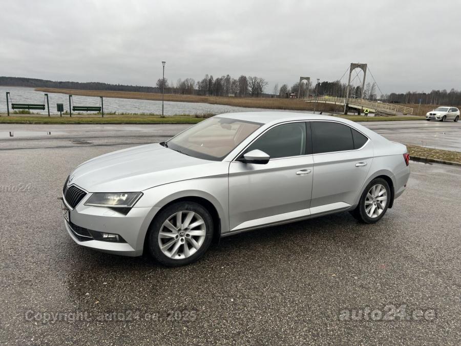 Pelēks Skoda SuperB 2018 Tallina, ar dzinēja tilpumu 2.00 L un nobraukumu 280 tūkst. km par 12500 €, foto 7 vietnē AUTOMOTO.COM.LV