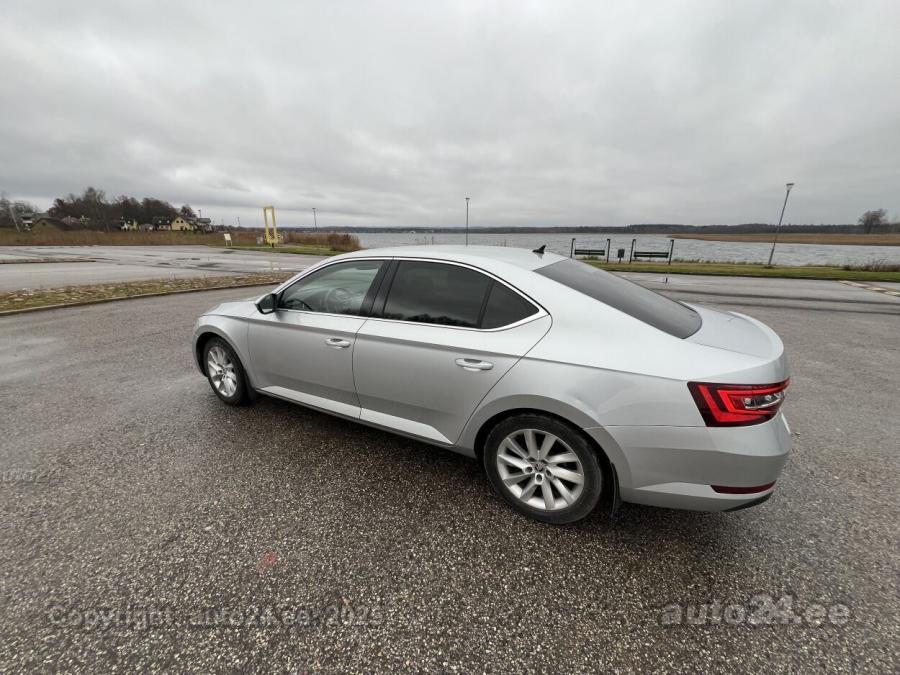 Pelēks Skoda SuperB 2018 Tallina, ar dzinēja tilpumu 2.00 L un nobraukumu 280 tūkst. km par 12500 €, foto 8 vietnē AUTOMOTO.COM.LV