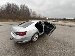 Pelēks Skoda SuperB 2018 Tallina, ar dzinēja tilpumu 2.00 L un nobraukumu 280 tūkst. km par 12500 €, foto 12 vietnē AUTOMOTO.COM.LV